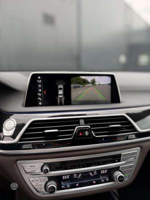 Black BMW 740 2018 in Vilnius, with an engine capacity of 3.00 L and mileage of 124 thousand km for 30900 €, photo 27 on AUTOMOTO.COM.LV
