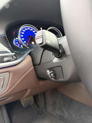 Black BMW 740 2018 in Vilnius, with an engine capacity of 3.00 L and mileage of 124 thousand km for 30900 €, photo 30 on AUTOMOTO.COM.LV