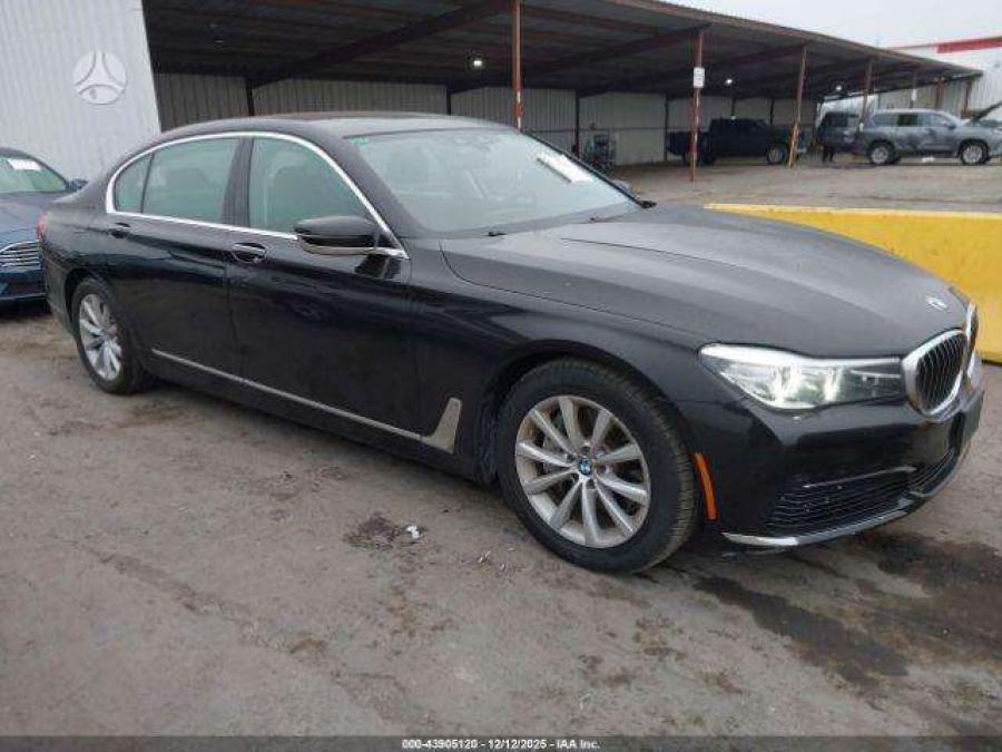 Black BMW 740 2019 in Klaipeda, with an engine capacity of 3.00 L and mileage of 53 thousand km for 9900 €, photo 1 on AUTOMOTO.COM.LV