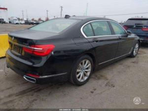 Black BMW 740 2019 in Klaipeda, with an engine capacity of 3.00 L and mileage of 53 thousand km for 9900 €, photo 4 on AUTOMOTO.COM.LV