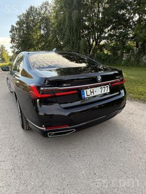 Black BMW 740 2020 in Riga, with an engine capacity of 3.00 L and mileage of 90 thousand km for 57500 €, photo 7 on AUTOMOTO.COM.LV