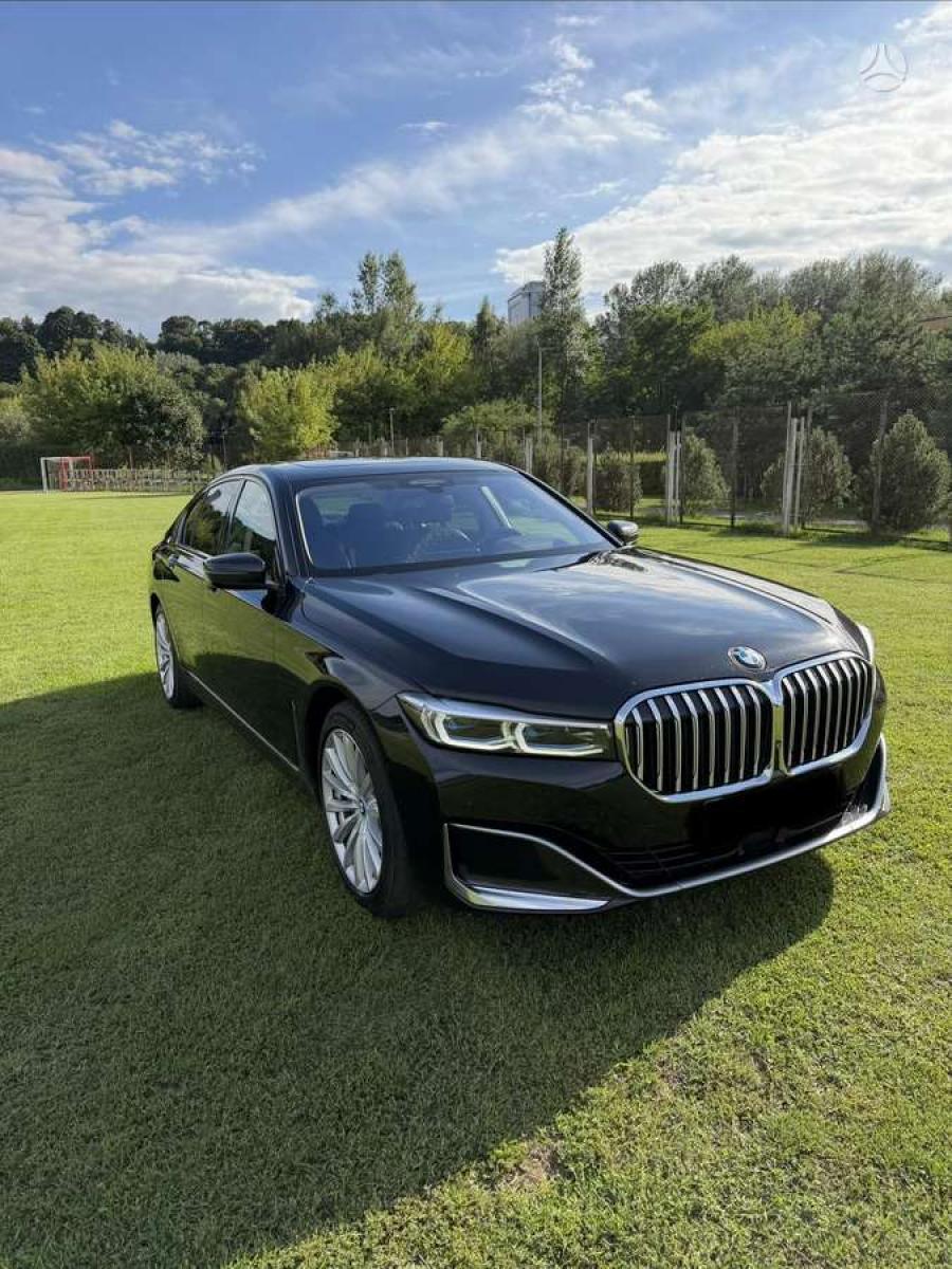 Melns BMW 740 2020 Viļņa, ar dzinēja tilpumu 2.99 L un nobraukumu 145 tūkst. km par 44000 €, foto 4 vietnē AUTOMOTO.COM.LV