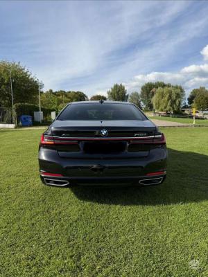 Melns BMW 740 2020 Viļņa, ar dzinēja tilpumu 2.99 L un nobraukumu 145 tūkst. km par 44000 €, foto 5 vietnē AUTOMOTO.COM.LV