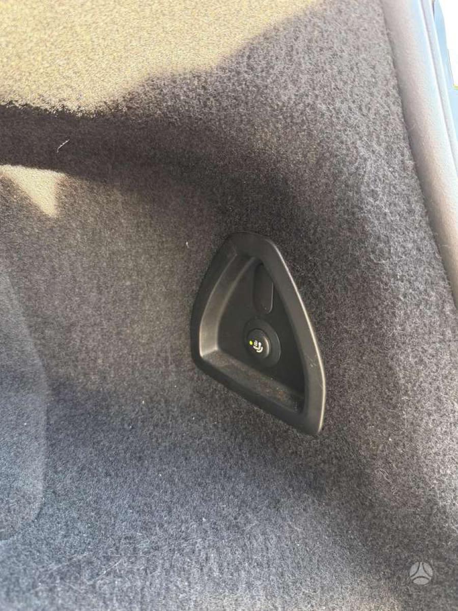 Melns BMW 740 2020 Viļņa, ar dzinēja tilpumu 2.99 L un nobraukumu 145 tūkst. km par 44000 €, foto 9 vietnē AUTOMOTO.COM.LV