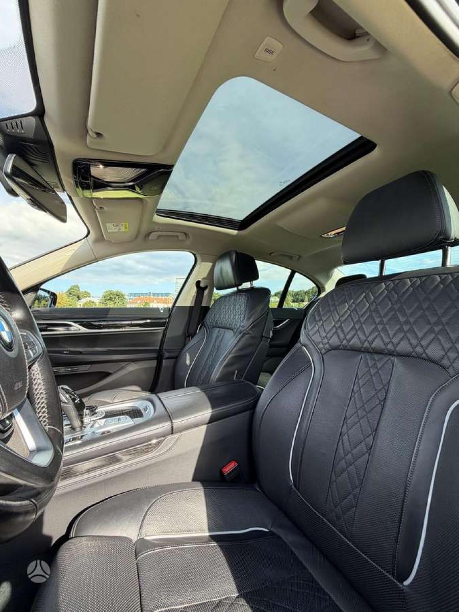 Melns BMW 740 2020 Viļņa, ar dzinēja tilpumu 2.99 L un nobraukumu 145 tūkst. km par 44000 €, foto 18 vietnē AUTOMOTO.COM.LV