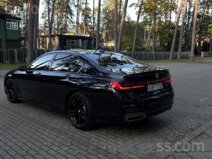 Black BMW 740 2021 in Jurmala, with an engine capacity of 3.00 L and mileage of 82 thousand km for 62000 €, photo 5 on AUTOMOTO.COM.LV