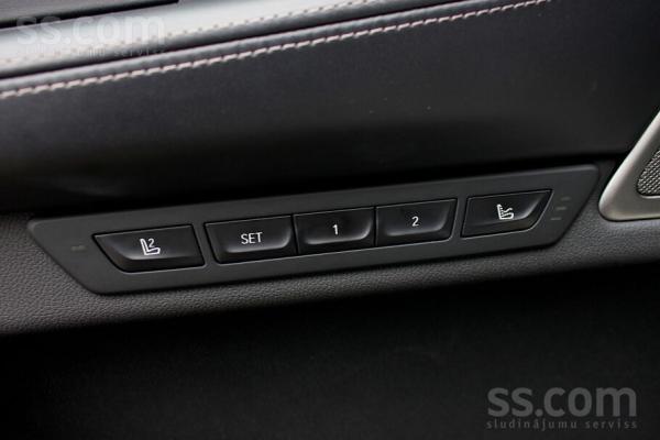 Melns BMW 740 2021 Rīga, ar dzinēja tilpumu 3.00 L un nobraukumu 93 tūkst. km par 57000 €, foto 9 vietnē AUTOMOTO.COM.LV