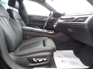 Black BMW 740 2021 in Klaipeda, with an engine capacity of 3.00 L and mileage of 63 thousand km for 39500 €, photo 17 on AUTOMOTO.COM.LV