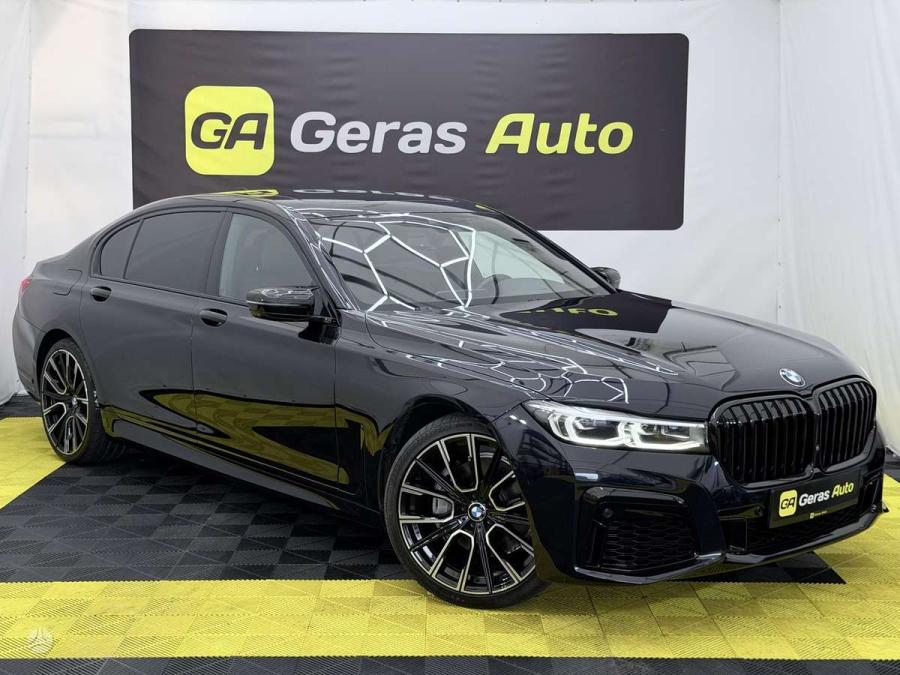 Black BMW 740 2021 in Vilnius, with an engine capacity of 3.00 L and mileage of 100 thousand km for 41000 €, photo 4 on AUTOMOTO.COM.LV