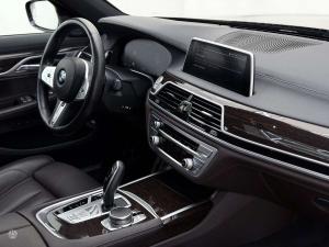 Black BMW 740 2021 in Vilnius, with an engine capacity of 3.00 L and mileage of 100 thousand km for 41000 €, photo 17 on AUTOMOTO.COM.LV