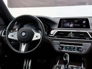 Black BMW 740 2021 in Vilnius, with an engine capacity of 3.00 L and mileage of 100 thousand km for 41000 €, photo 19 on AUTOMOTO.COM.LV
