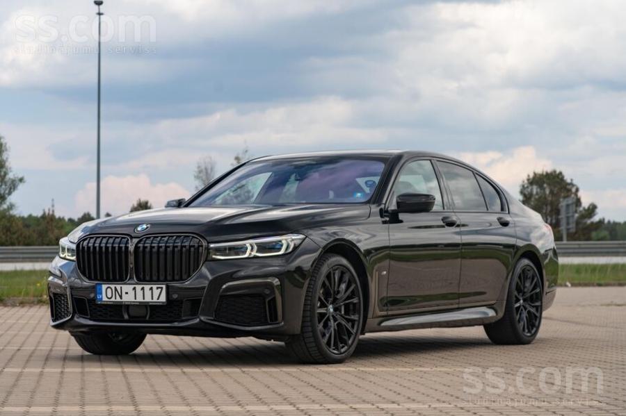 Black BMW 740 2022 in Jurmala, with an engine capacity of 3.00 L and mileage of 112 thousand km for 65000 €, photo 1 on AUTOMOTO.COM.LV