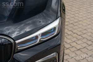Black BMW 740 2022 in Jurmala, with an engine capacity of 3.00 L and mileage of 112 thousand km for 65000 €, photo 7 on AUTOMOTO.COM.LV
