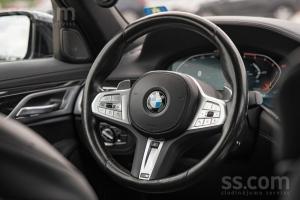 Black BMW 740 2022 in Jurmala, with an engine capacity of 3.00 L and mileage of 112 thousand km for 65000 €, photo 16 on AUTOMOTO.COM.LV