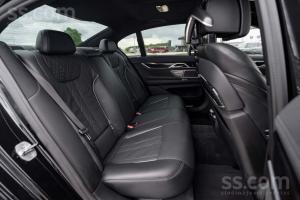 Black BMW 740 2022 in Jurmala, with an engine capacity of 3.00 L and mileage of 112 thousand km for 65000 €, photo 30 on AUTOMOTO.COM.LV