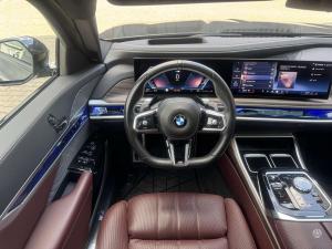 Черный БМВ 740 2023 в Каунас, объемом двигателя 3.00 л и пробегом 49 тыс. км за 79500 €, фото 22 на AUTOMOTO.COM.LV