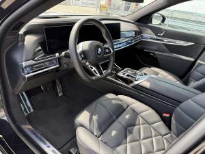 Melns BMW 740 2024 Viļņa, ar dzinēja tilpumu 2.99 L un nobraukumu 42 tūkst. km par 86990 €, foto 16 vietnē AUTOMOTO.COM.LV