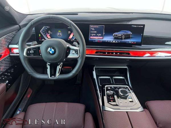Melns BMW 740 2025 Viļņa, ar dzinēja tilpumu 2.99 L un nobraukumu 14 tūkst. km par 129000 €, foto 9 vietnē AUTOMOTO.COM.LV