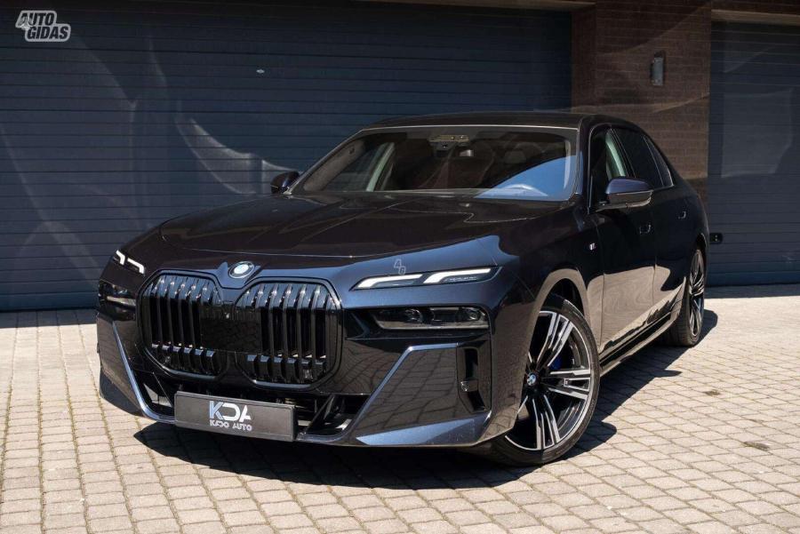 Zils BMW 740 2023 Marijampole, ar dzinēja tilpumu 3.00 L un nobraukumu 107 tūkst. km par 88850 €, foto 4 vietnē AUTOMOTO.COM.LV