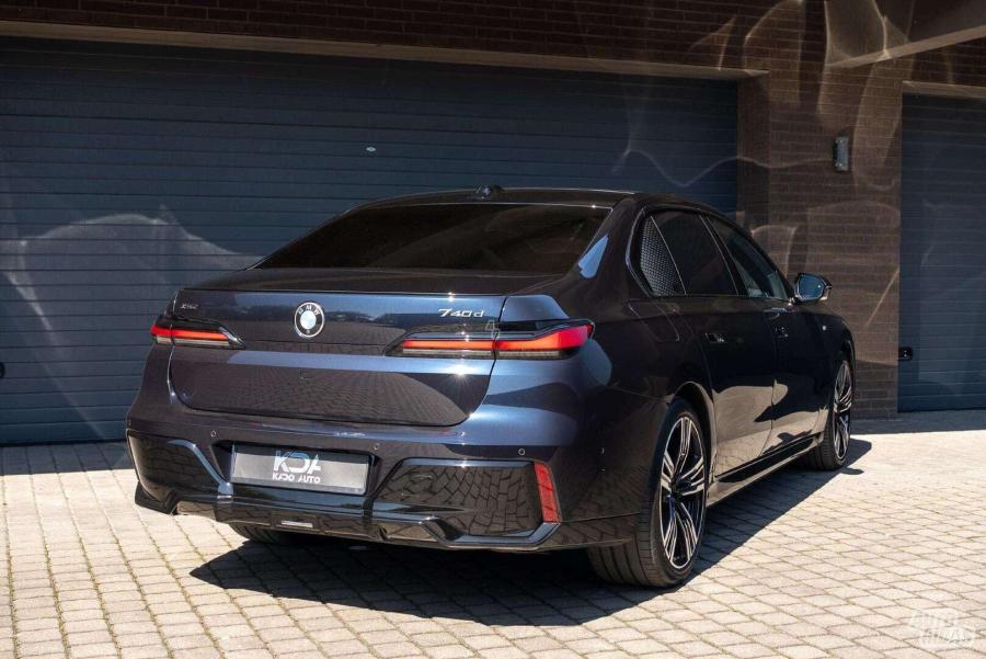 Zils BMW 740 2023 Marijampole, ar dzinēja tilpumu 3.00 L un nobraukumu 107 tūkst. km par 88850 €, foto 10 vietnē AUTOMOTO.COM.LV