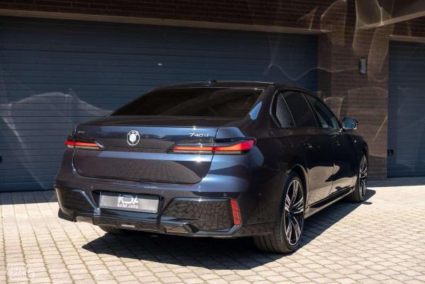 Zils BMW 740 2023 Marijampole, ar dzinēja tilpumu 3.00 L un nobraukumu 107 tūkst. km par 88850 €, foto 10 vietnē AUTOMOTO.COM.LV