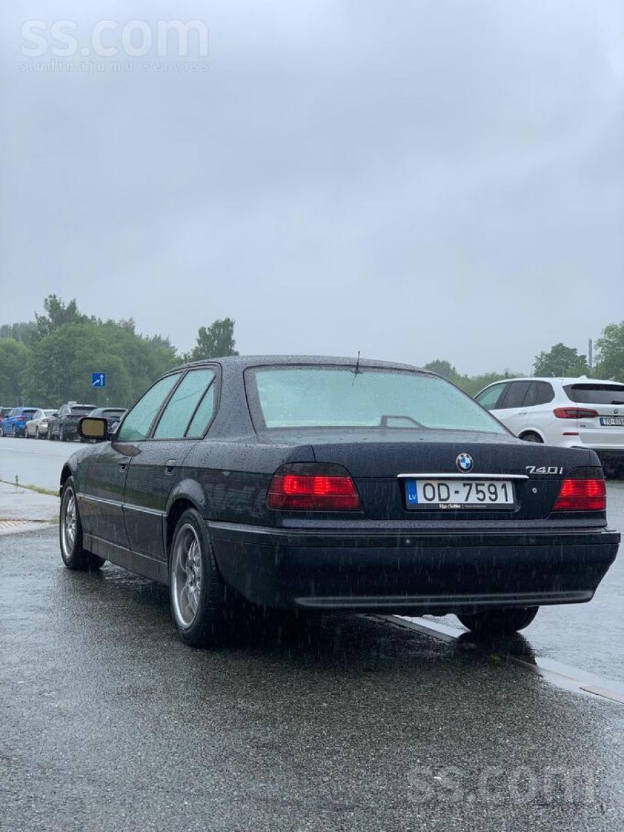 Blue BMW 740 1995 in Riga, with an engine capacity of 4.00 L and mileage of 392 thousand km for 5900 €, photo 6 on AUTOMOTO.COM.LV