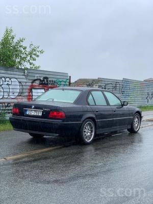 Blue BMW 740 1995 in Riga, with an engine capacity of 4.00 L and mileage of 392 thousand km for 5900 €, photo 9 on AUTOMOTO.COM.LV