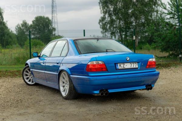 Blue BMW 740 1996 in Riga, with an engine capacity of 4.40 L and mileage of 256 thousand km for 15000 €, photo 5 on AUTOMOTO.COM.LV