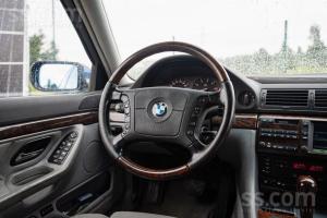 Zils BMW 740 1996 Rīga, ar dzinēja tilpumu 4.40 L un nobraukumu 256 tūkst. km par 15000 €, foto 16 vietnē AUTOMOTO.COM.LV