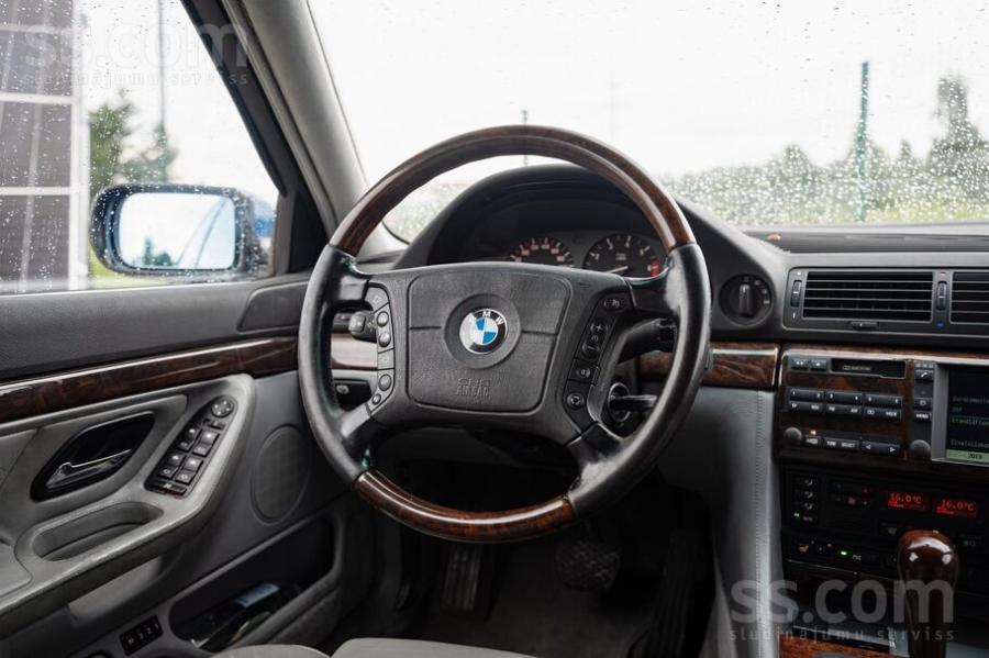 Zils BMW 740 1996 Rīga, ar dzinēja tilpumu 4.40 L un nobraukumu 256 tūkst. km par 15000 €, foto 16 vietnē AUTOMOTO.COM.LV