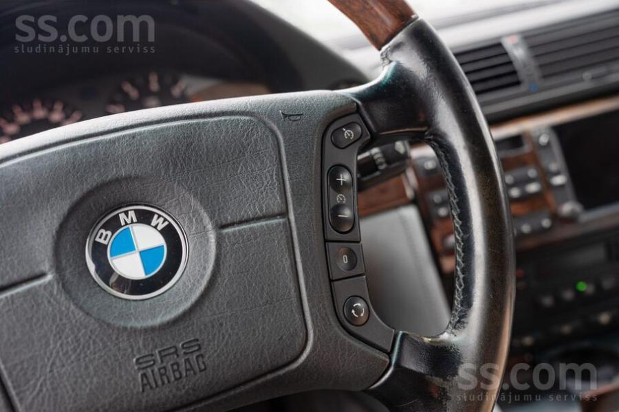 Zils BMW 740 1996 Rīga, ar dzinēja tilpumu 4.40 L un nobraukumu 256 tūkst. km par 15000 €, foto 20 vietnē AUTOMOTO.COM.LV