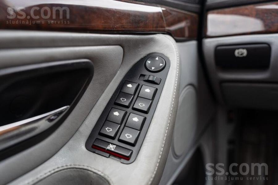 Zils BMW 740 1996 Rīga, ar dzinēja tilpumu 4.40 L un nobraukumu 256 tūkst. km par 15000 €, foto 29 vietnē AUTOMOTO.COM.LV