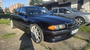Blue BMW 740 1999 in Riga, with an engine capacity of 4.40 L and mileage of 220 thousand km for 10500 €, photo 3 on AUTOMOTO.COM.LV