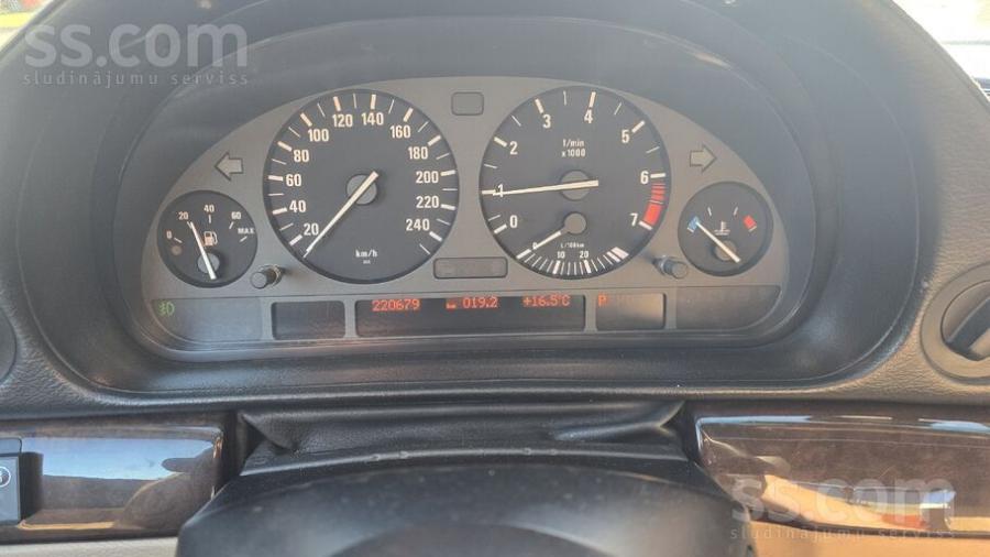 Blue BMW 740 1999 in Riga, with an engine capacity of 4.40 L and mileage of 220 thousand km for 10500 €, photo 25 on AUTOMOTO.COM.LV