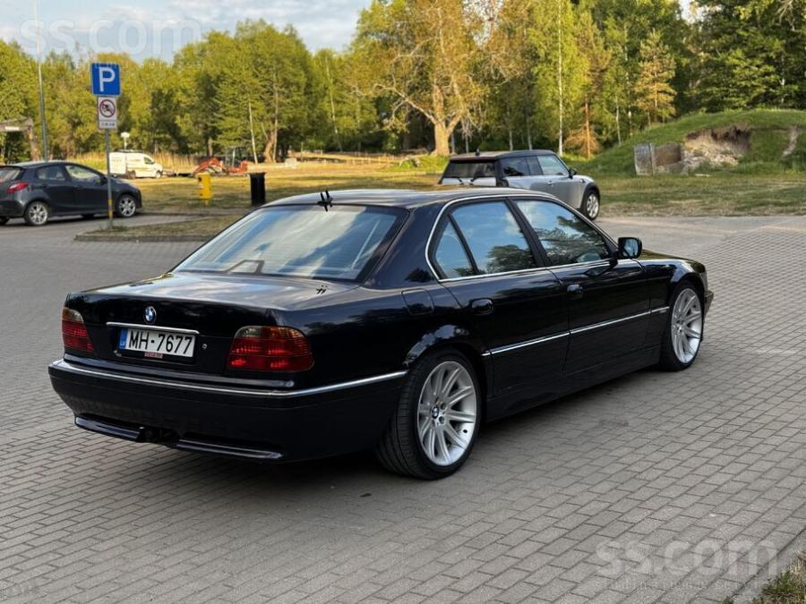 Zils BMW 740 2000 Liepāja, ar dzinēja tilpumu 4.00 L un nobraukumu 338 tūkst. km par 6800 €, foto 4 vietnē AUTOMOTO.COM.LV