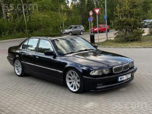 Zils BMW 740 2000 Liepāja, ar dzinēja tilpumu 4.00 L un nobraukumu 338 tūkst. km par 6800 €, foto 5 vietnē AUTOMOTO.COM.LV