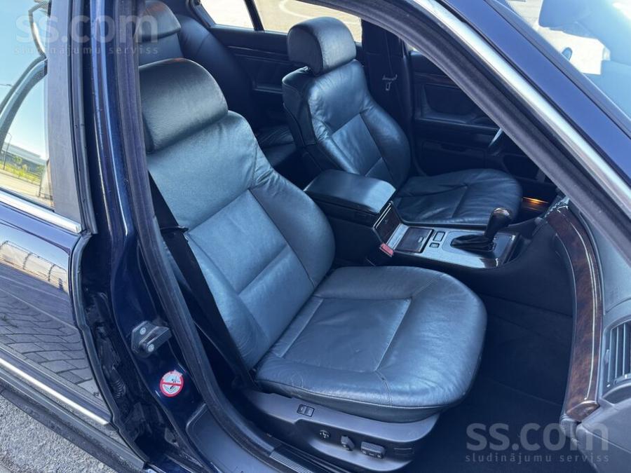 Zils BMW 740 2000 Liepāja, ar dzinēja tilpumu 4.00 L un nobraukumu 338 tūkst. km par 6800 €, foto 17 vietnē AUTOMOTO.COM.LV