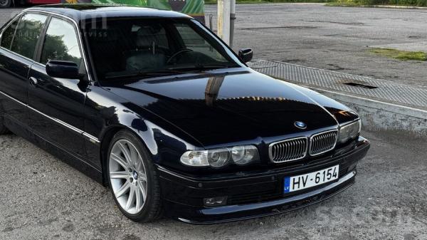 Zils BMW 740 2000 Liepāja, ar dzinēja tilpumu 4.00 L un nobraukumu 338 tūkst. km par 7200 €, foto 2 vietnē AUTOMOTO.COM.LV