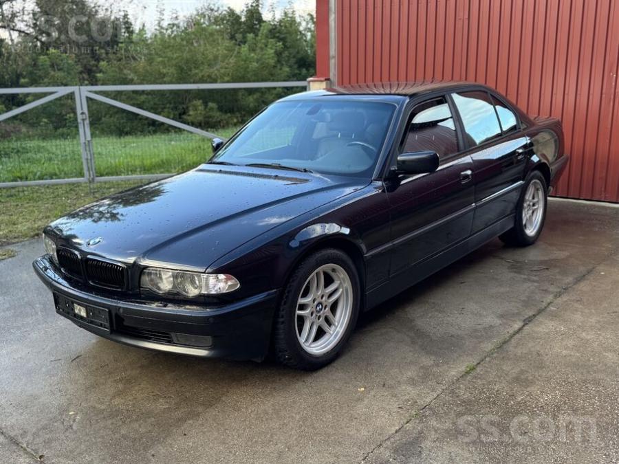 Blue BMW 740 2002 in Jurmala, with an engine capacity of 3.00 L and mileage of 0 thousand km for 4350 €, photo 1 on AUTOMOTO.COM.LV