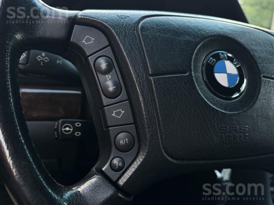 Blue BMW 740 2002 in Jurmala, with an engine capacity of 3.00 L and mileage of 0 thousand km for 4350 €, photo 10 on AUTOMOTO.COM.LV