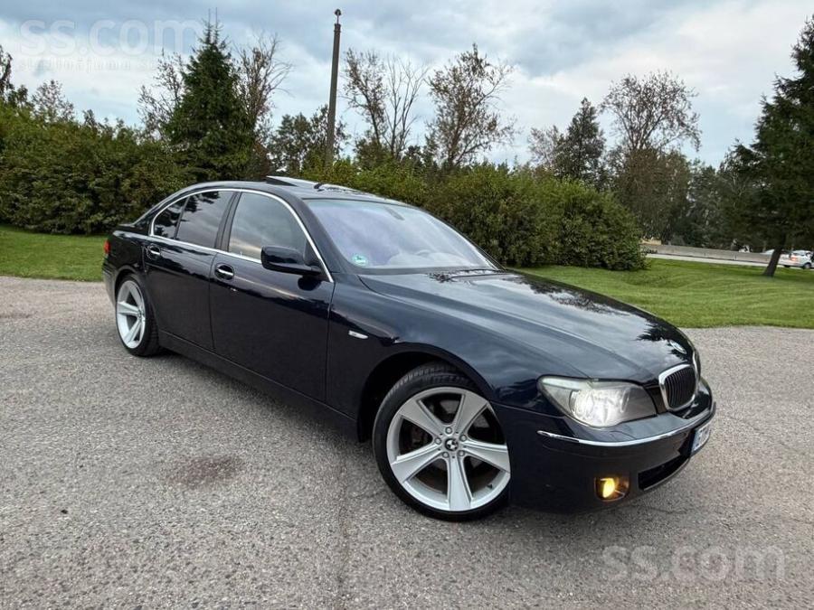 Blue BMW 740 2006 in Riga, with an engine capacity of 4.00 L and mileage of 0 thousand km for 5490 €, photo 1 on AUTOMOTO.COM.LV