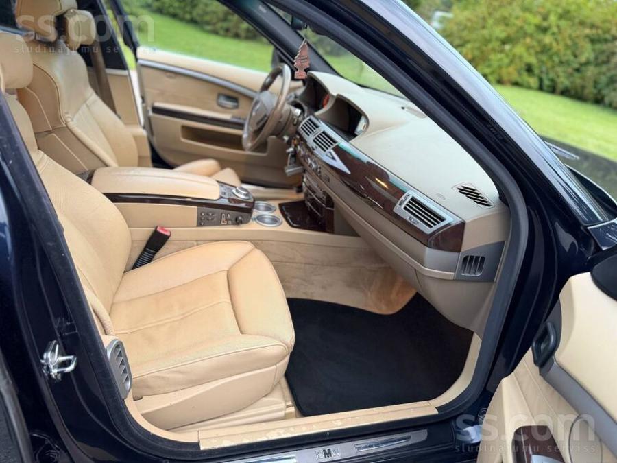 Blue BMW 740 2006 in Riga, with an engine capacity of 4.00 L and mileage of 0 thousand km for 5490 €, photo 26 on AUTOMOTO.COM.LV