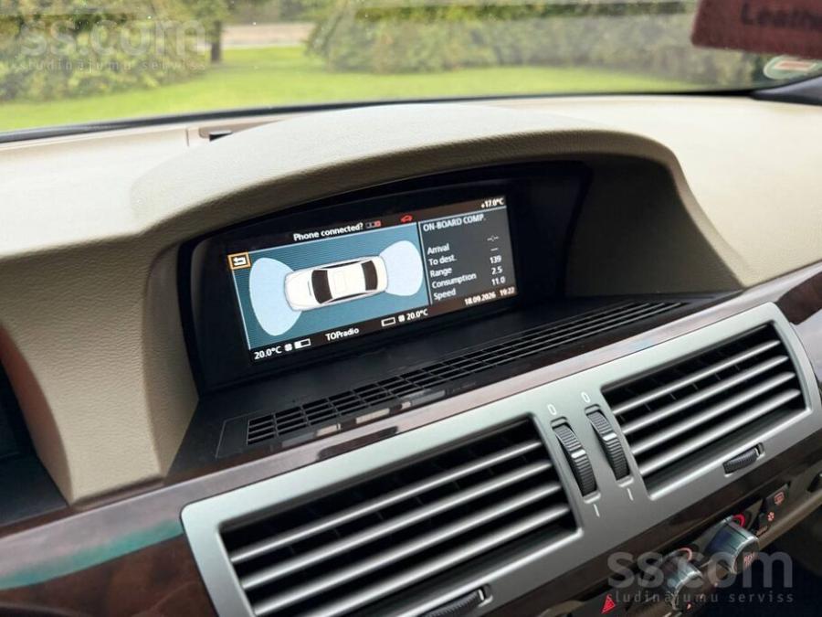 Blue BMW 740 2006 in Riga, with an engine capacity of 4.00 L and mileage of 0 thousand km for 5490 €, photo 29 on AUTOMOTO.COM.LV