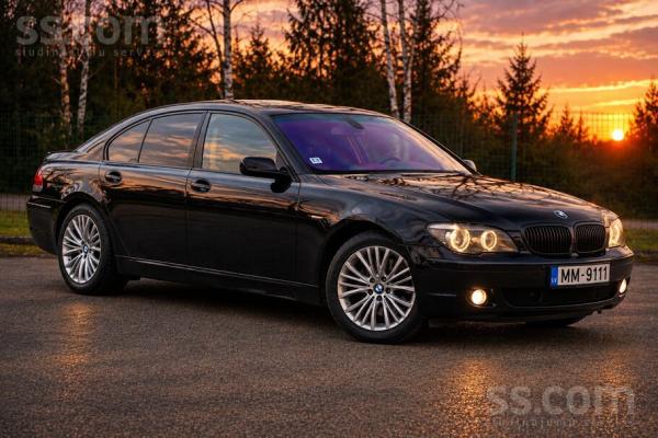 Blue BMW 740 2006 in Tukums, with an engine capacity of 4.00 L and mileage of 280 thousand km for 4990 €, photo 3 on AUTOMOTO.COM.LV