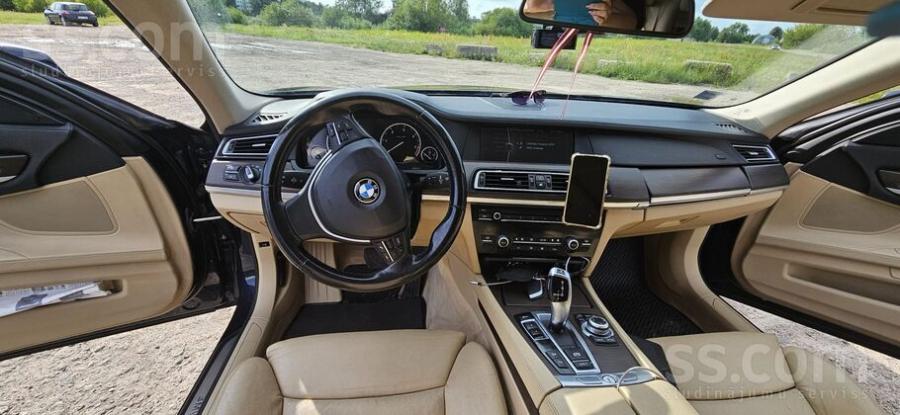 Синий БМВ 740 2010 в Елгава, объемом двигателя 3.00 л и пробегом 312 тыс. км за 9000 €, фото 11 на AUTOMOTO.COM.LV