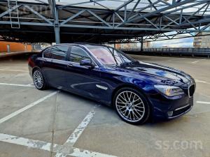 Zils BMW 740 2011 Rīga, ar dzinēja tilpumu 3.00 L un nobraukumu 175 tūkst. km par 13000 €, foto 21 vietnē AUTOMOTO.COM.LV