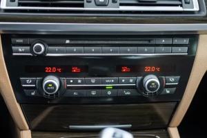 Синий БМВ 740 2011 в Лиепая, объемом двигателя 3.00 л и пробегом 265 тыс. км за 15200 €, фото 15 на AUTOMOTO.COM.LV