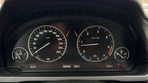 Blue BMW 740 2011 in Riga, with an engine capacity of 3.00 L and mileage of 207 thousand km for 17000 €, photo 14 on AUTOMOTO.COM.LV