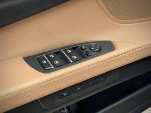 Zils BMW 740 2011 Jelgava, ar dzinēja tilpumu 3.00 L un nobraukumu 308 tūkst. km par 9500 €, foto 17 vietnē AUTOMOTO.COM.LV