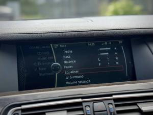 Zils BMW 740 2011 Jelgava, ar dzinēja tilpumu 3.00 L un nobraukumu 308 tūkst. km par 9500 €, foto 23 vietnē AUTOMOTO.COM.LV